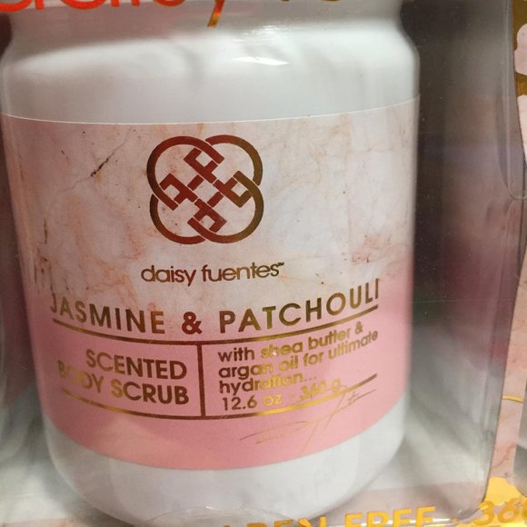 Daisy Fuentes | Bath & Body | Daisy Fuentes Three Scented Body Scrub ...
